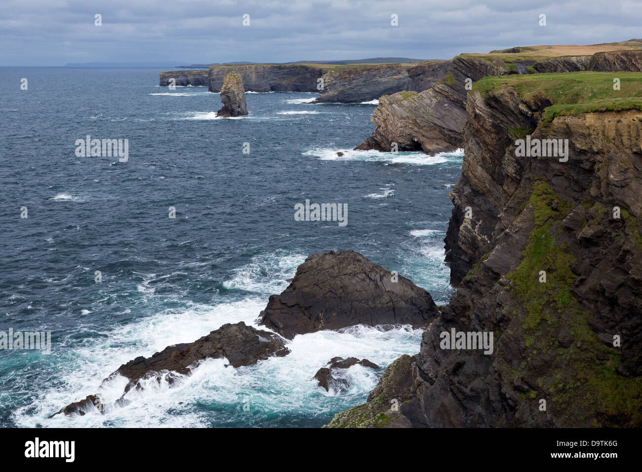Ireland, Munster, County Clare, Kilrush, Cliffs on Loop Head Stock ...