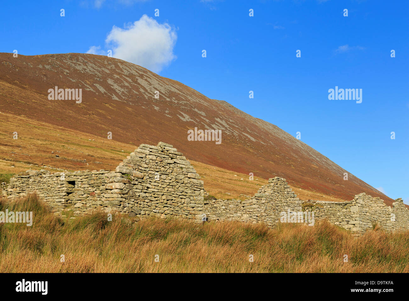 Ireland, Connaught, County Mayo, Achill island, Abandoned village ruins ...