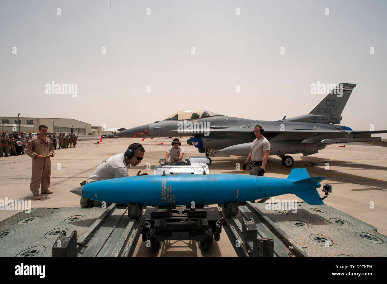 Bomb loading hi-res stock photography and images - Alamy