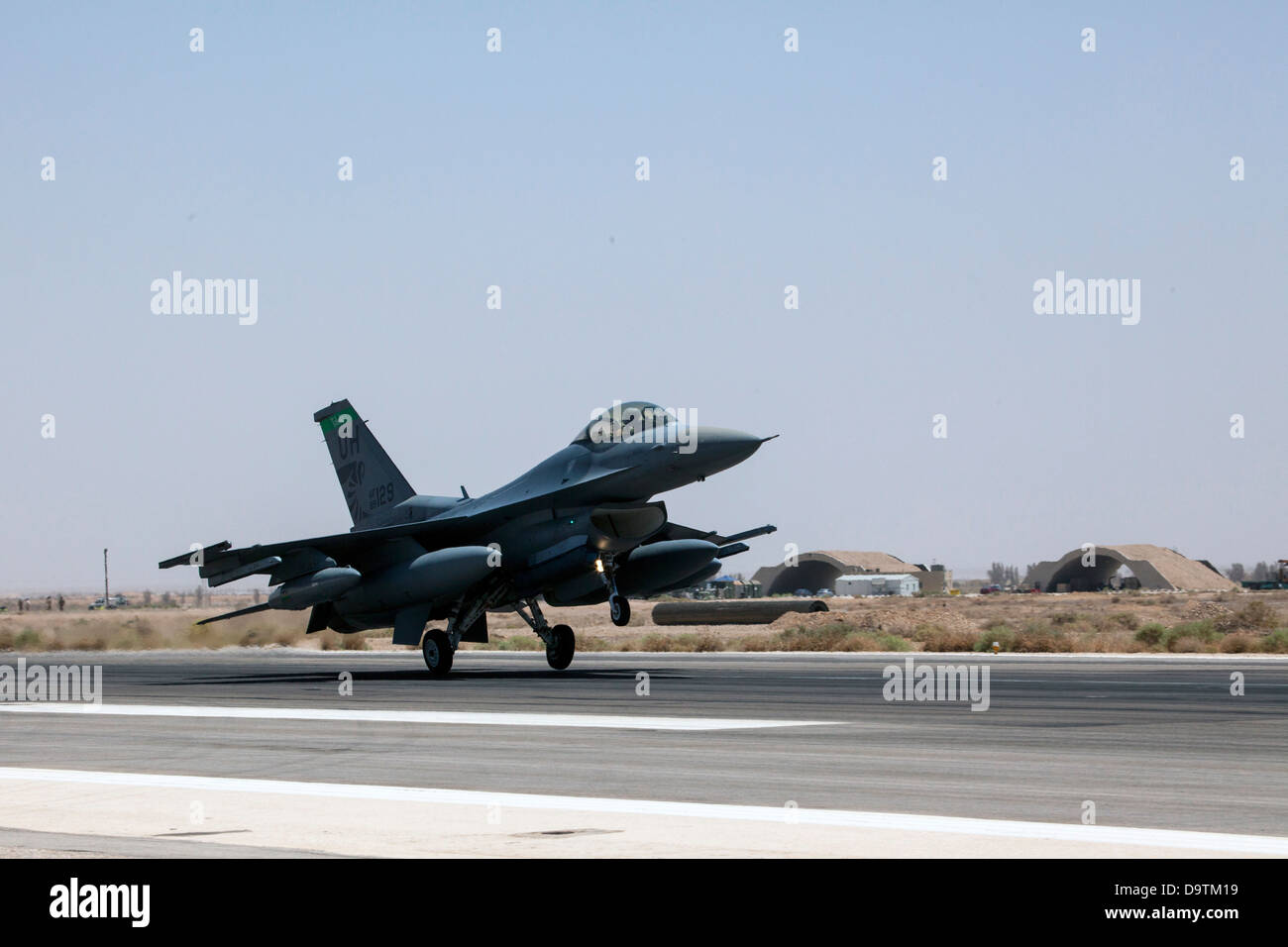 An F-16 Fighting Falcon from the 180th Fighter Wing, Ohio Air National ...
