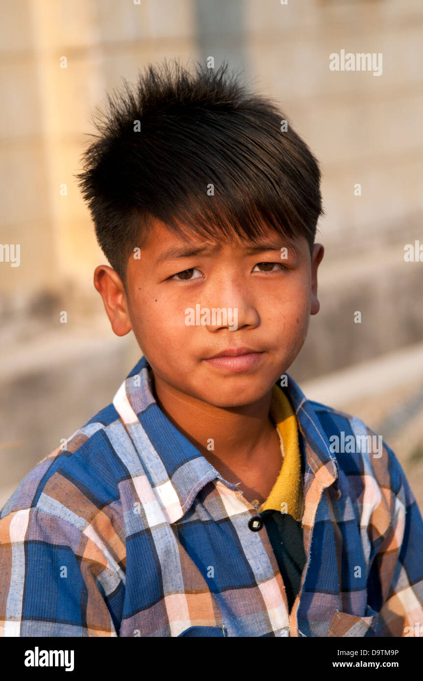 Portrait burmese boy myanmar hi-res stock photography and images - Alamy