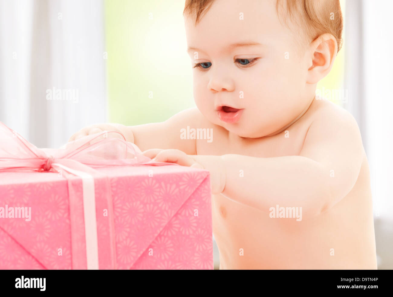 happy child with gift box Stock Photo - Alamy