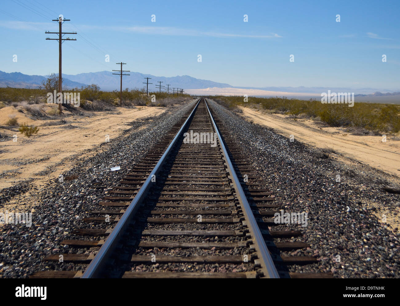 Desert rail track hi-res stock photography and images - Alamy