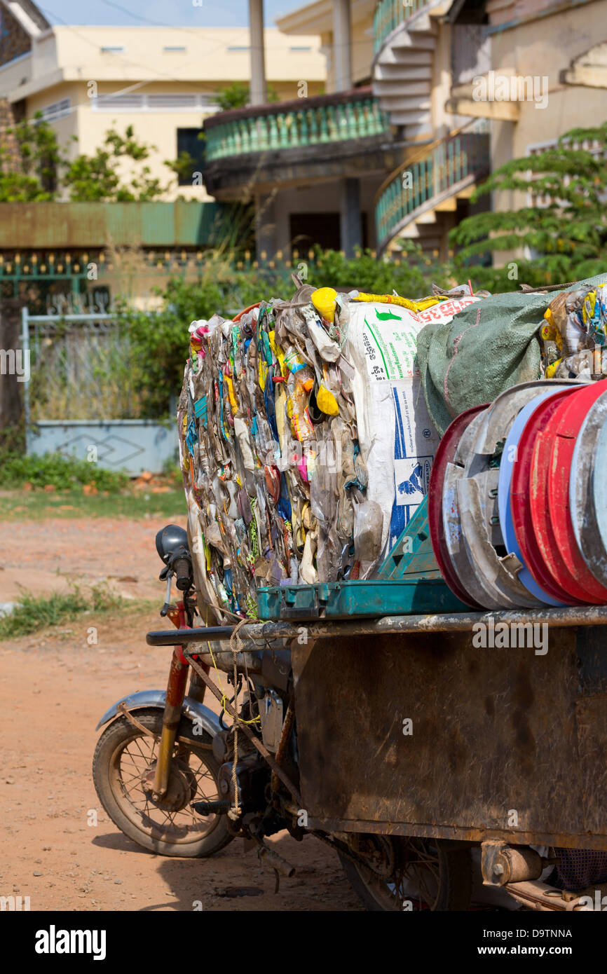Cambodia Garbage Dump High Resolution Stock Photography and Images - Alamy