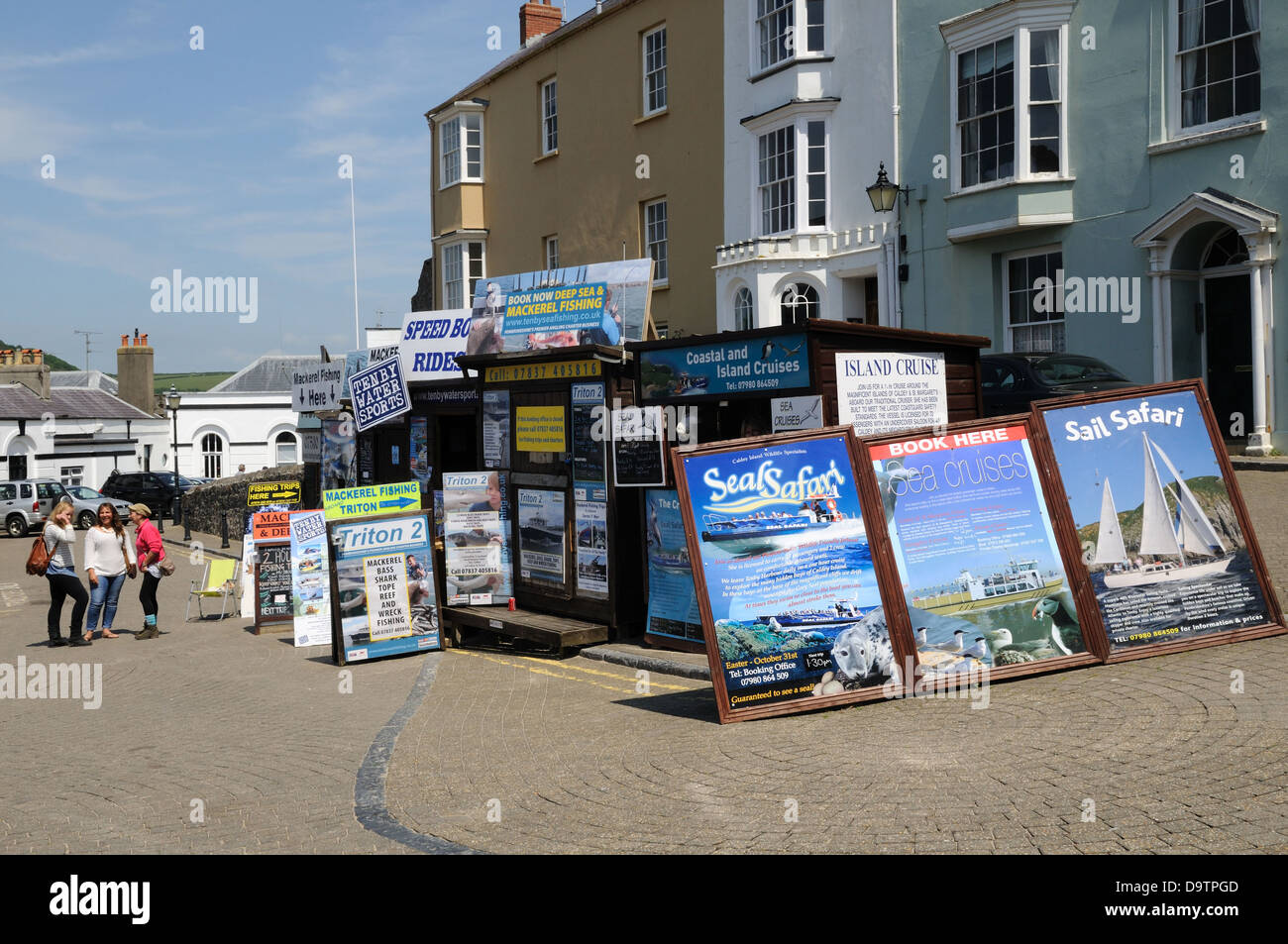Gb signs hi-res stock photography and images - Alamy