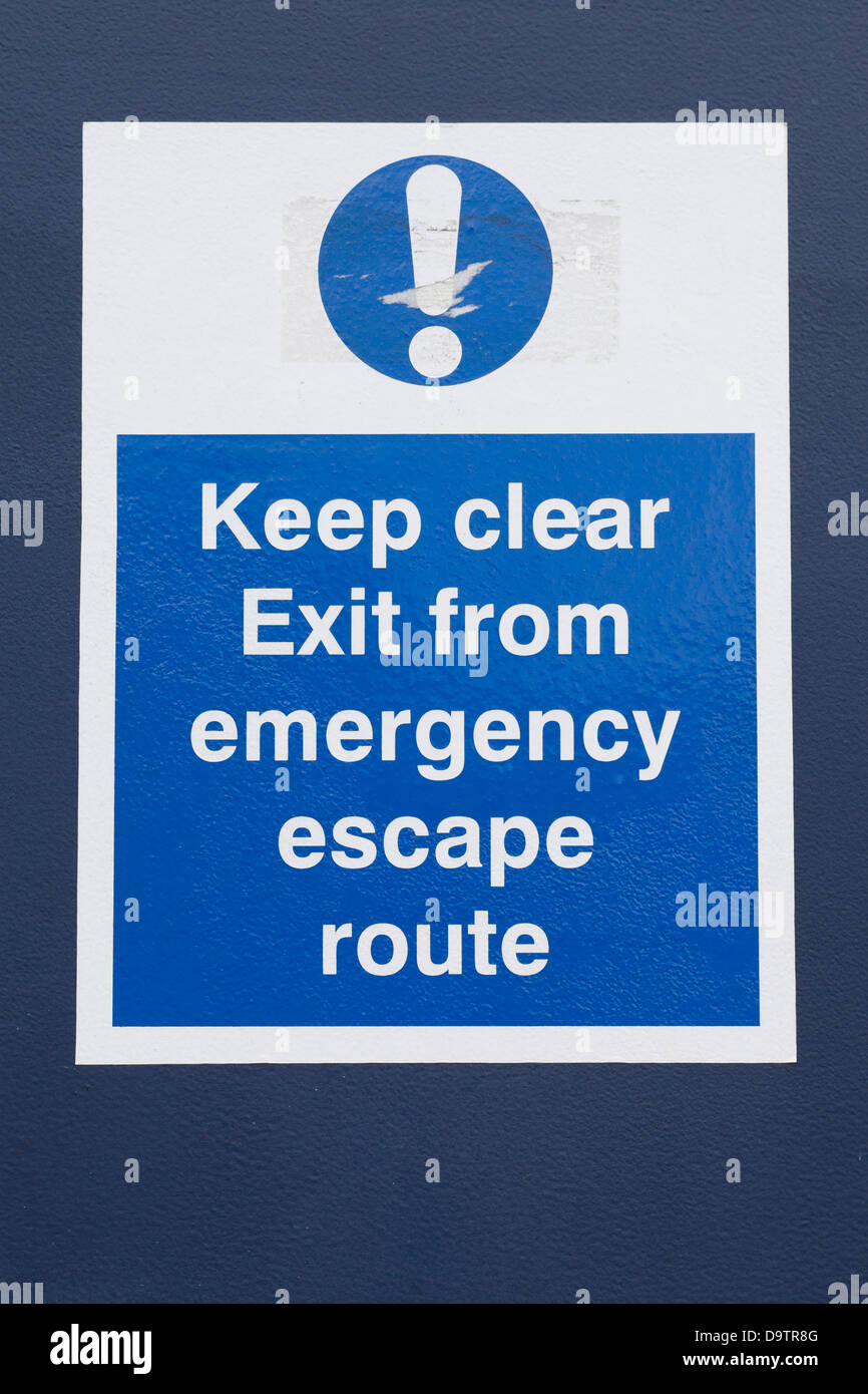Emergency exit signs hi-res stock photography and images - Alamy