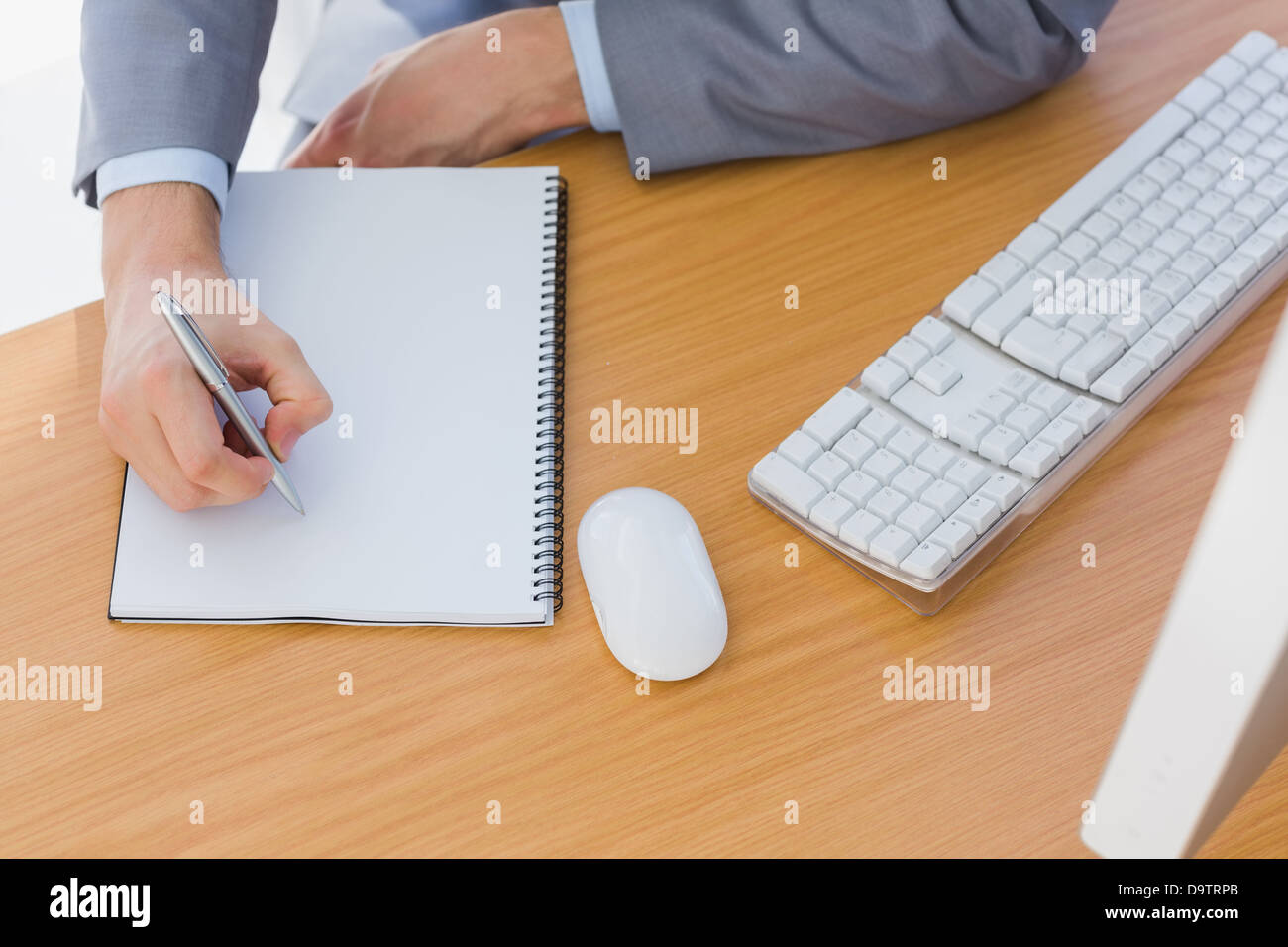 Businessman pen notepad hi-res stock photography and images - Alamy