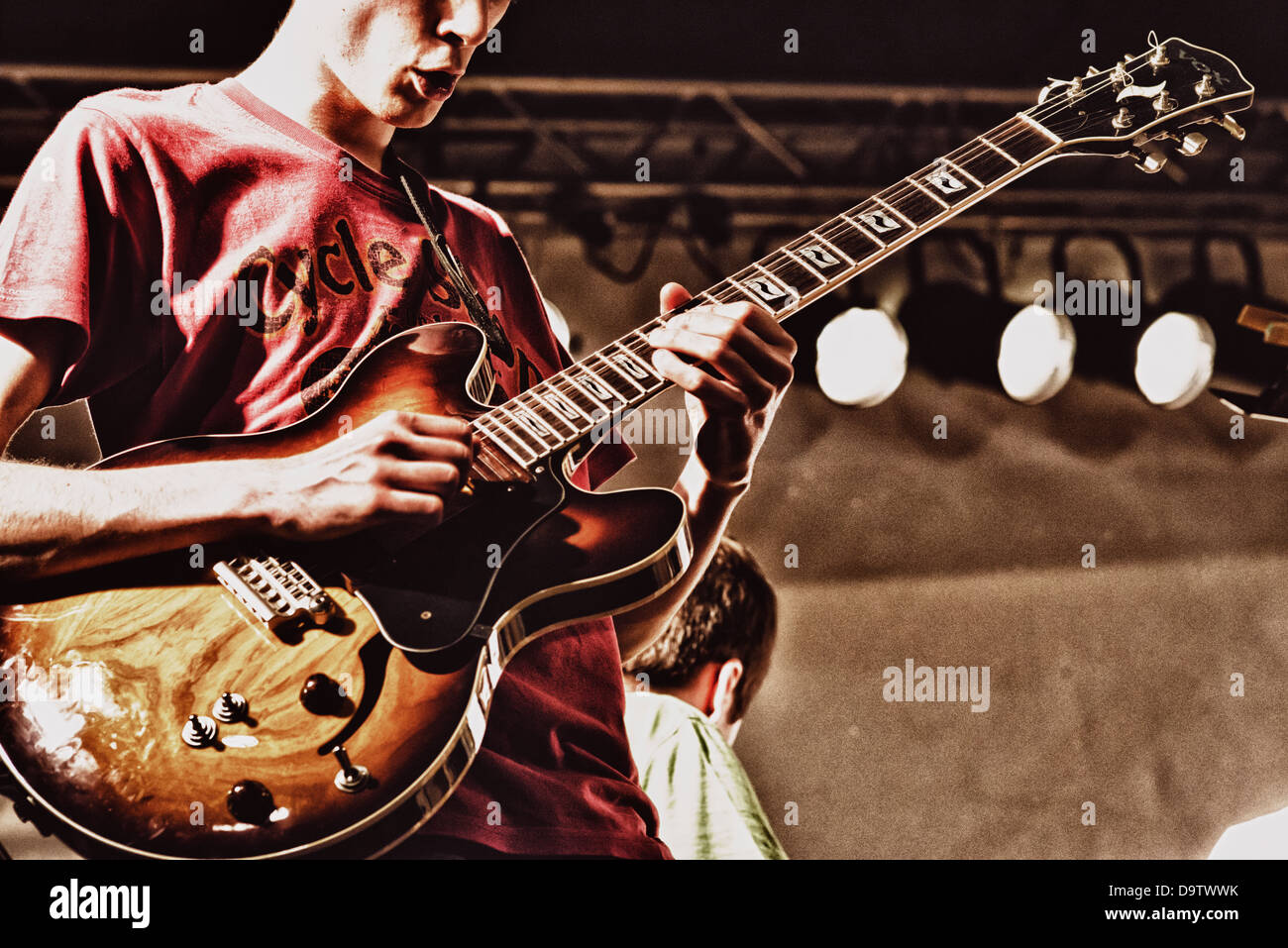 Entertainment concert band hi-res stock photography and images - Alamy