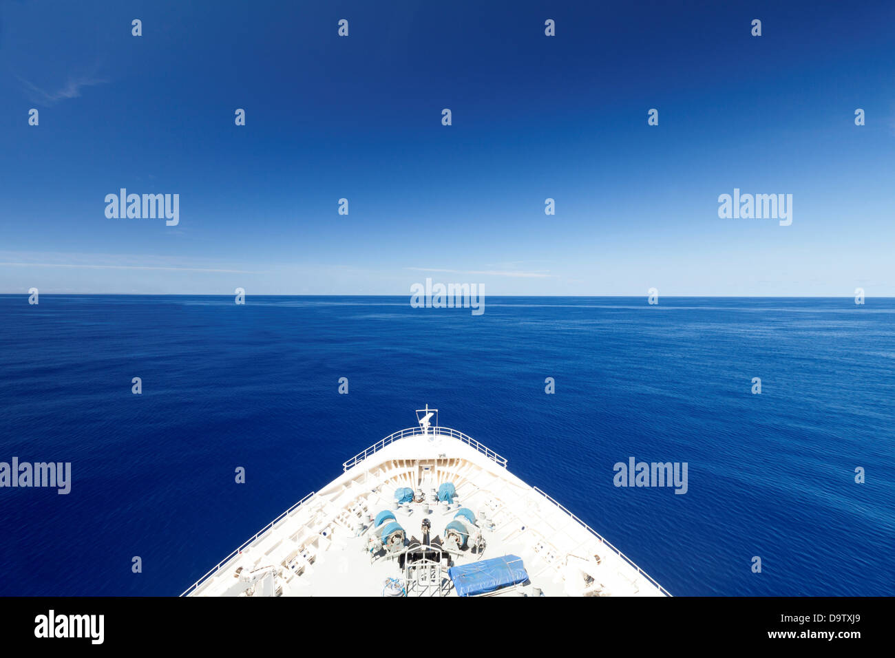 Blue sky and ocean from cruise ship Stock Photo - Alamy