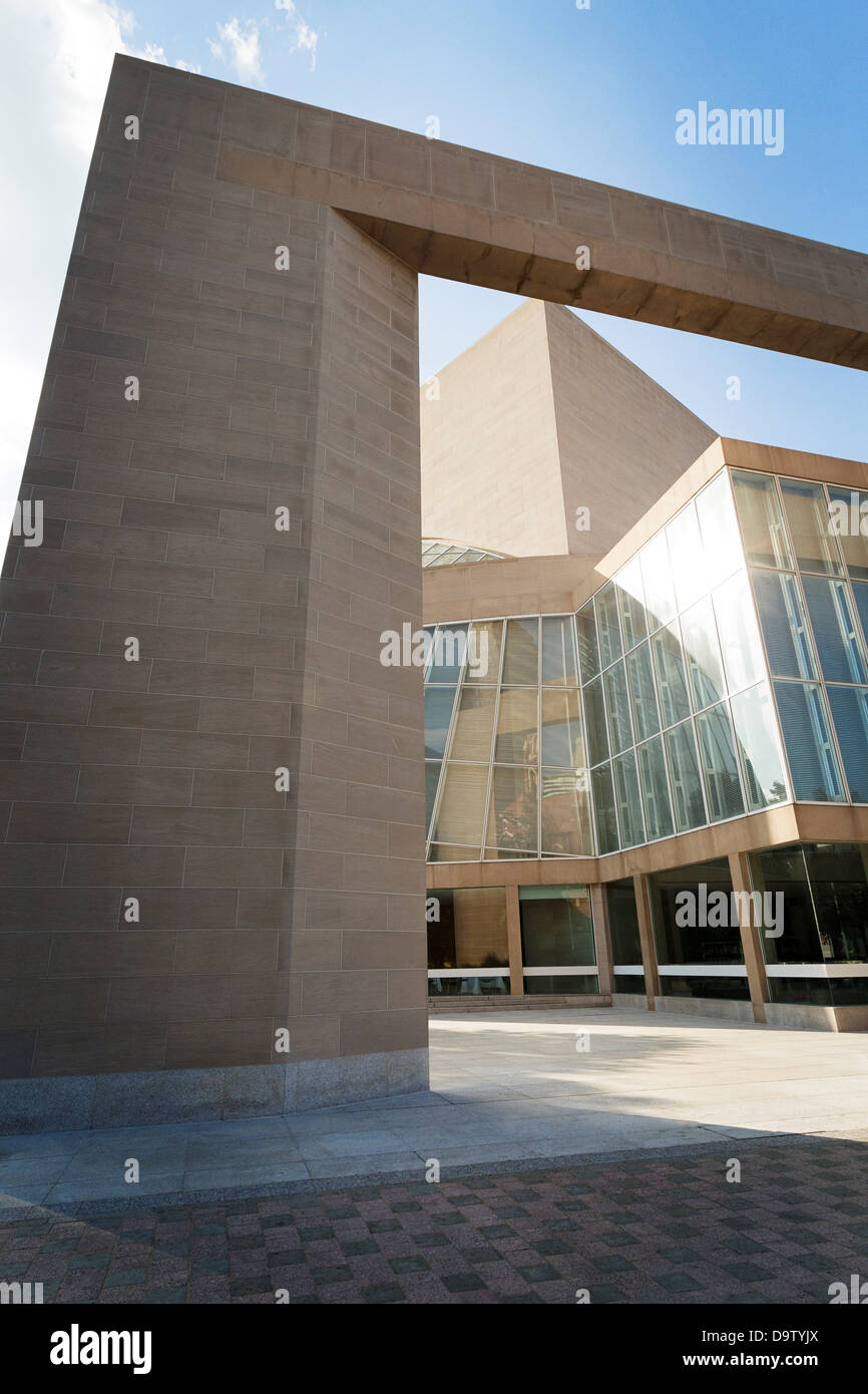 Morton h meyerson symphony center hi-res stock photography and images ...