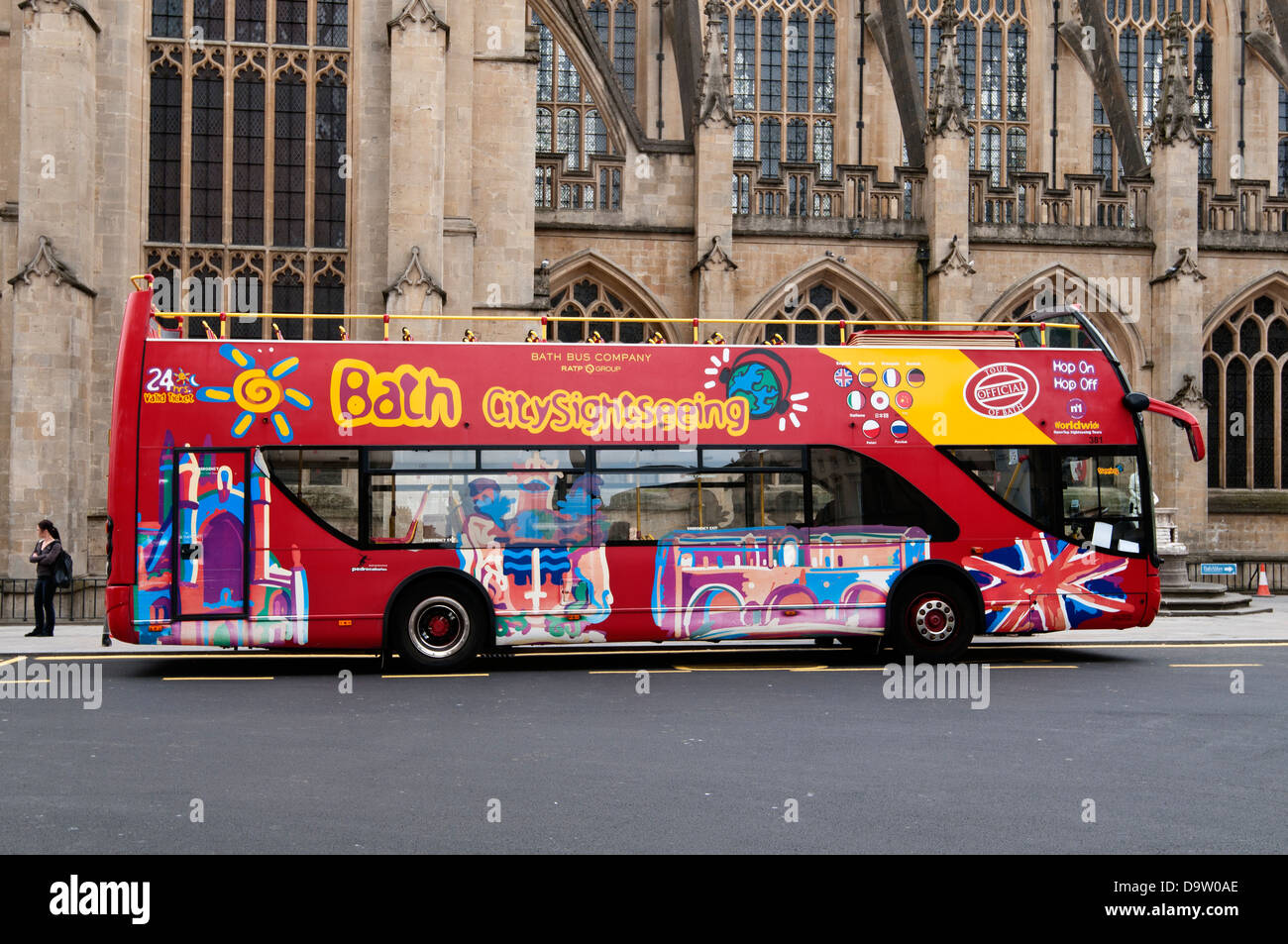 Sightseeing Tour Bus outside Bath Abbey Bath Somerset England UK Stock ...