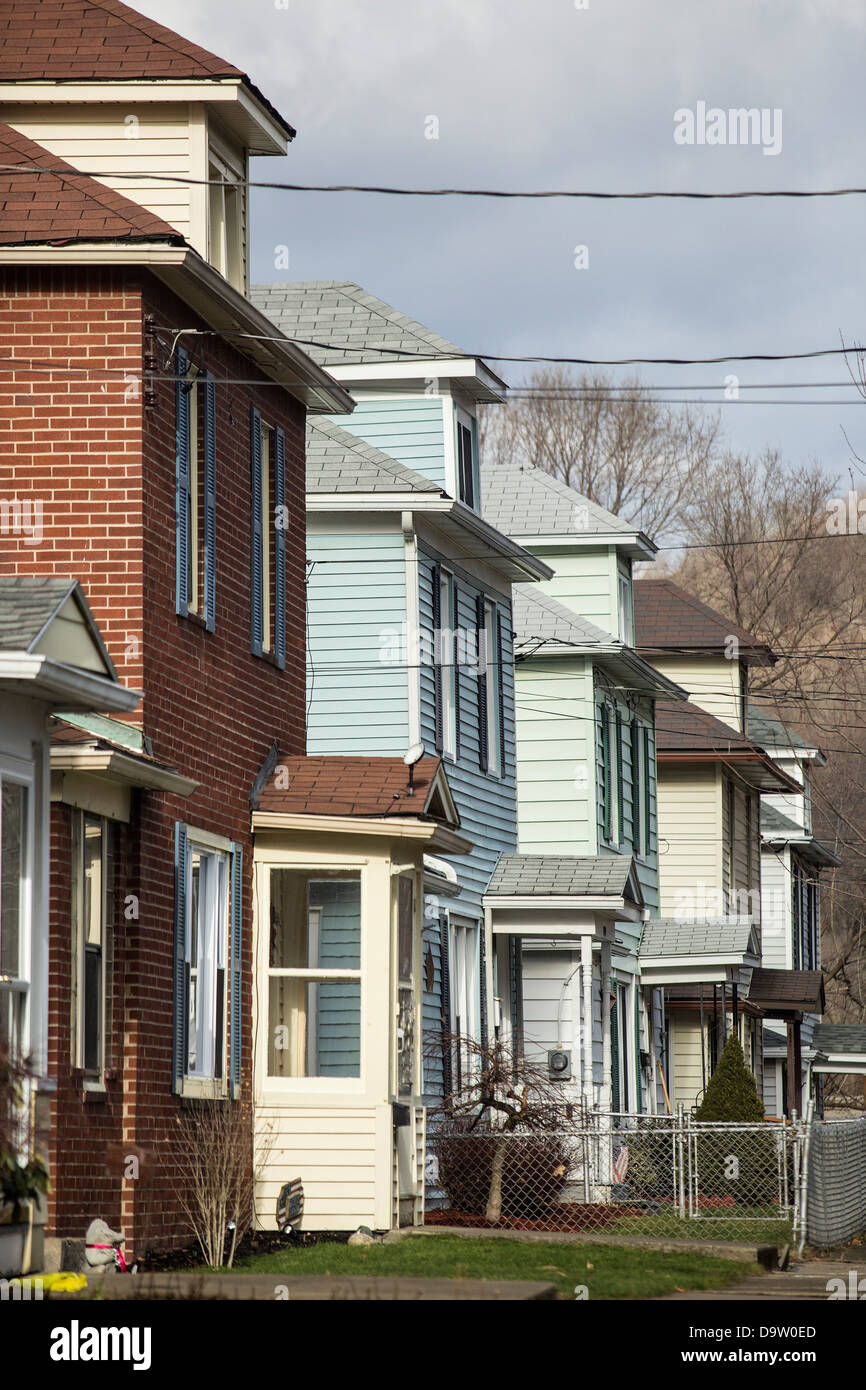 USA, New York State, Binghamton, identical houses in a row Stock Photo ...