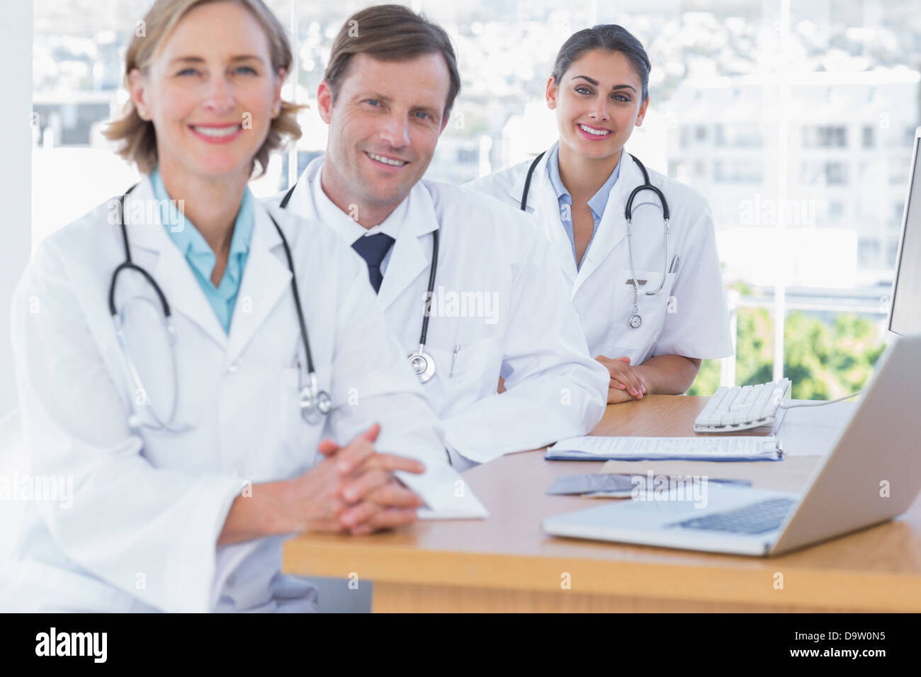 Health workers happy hi-res stock photography and images - Alamy
