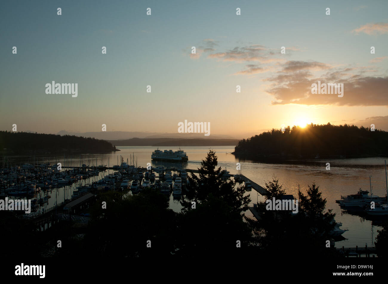 Washington State Ferry leaving Friday Harbor on San Juan Island ...