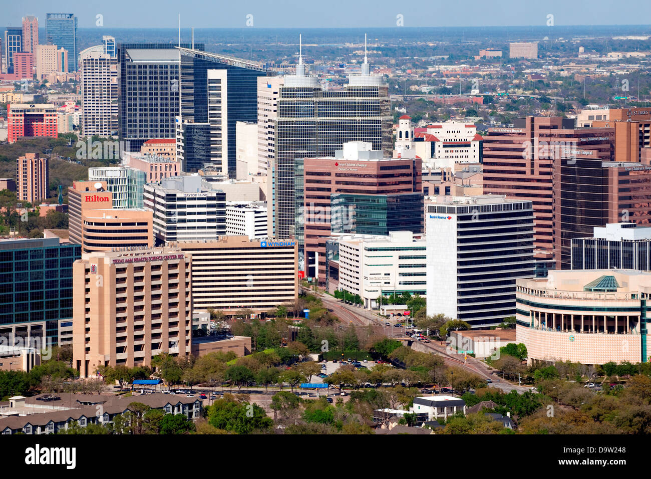 Above the Texas Medical Center south of Downtown Houston Stock Photo ...