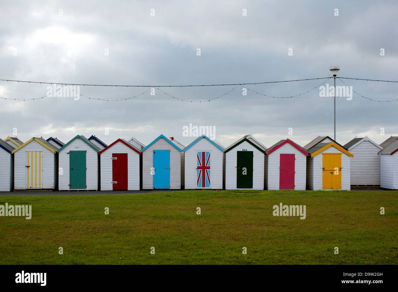 Colourful beach hut hi-res stock photography and images - Alamy