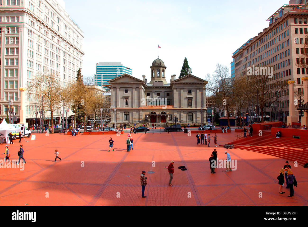 Pioneer Courthouse and Courthouse Square in Downtown Portland, Oregon ...