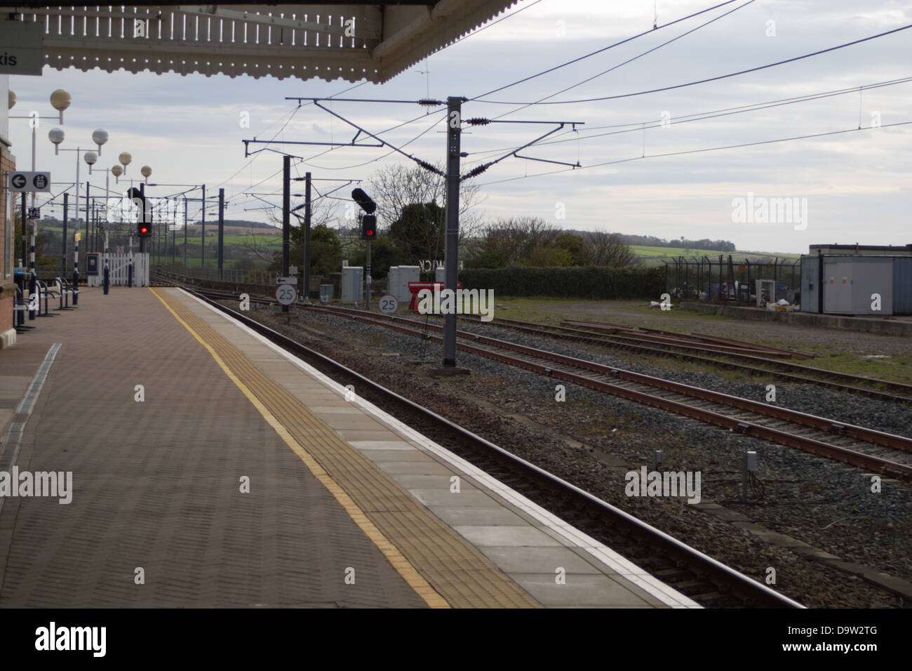 Berwick station hi-res stock photography and images - Alamy