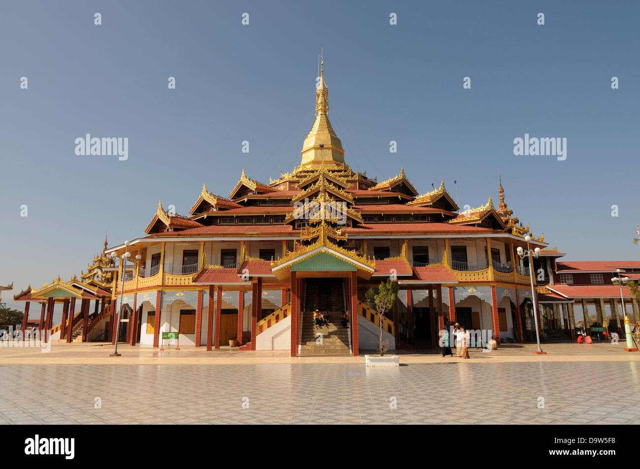 Paya Phaung Daw Oo High Resolution Stock Photography and Images - Alamy