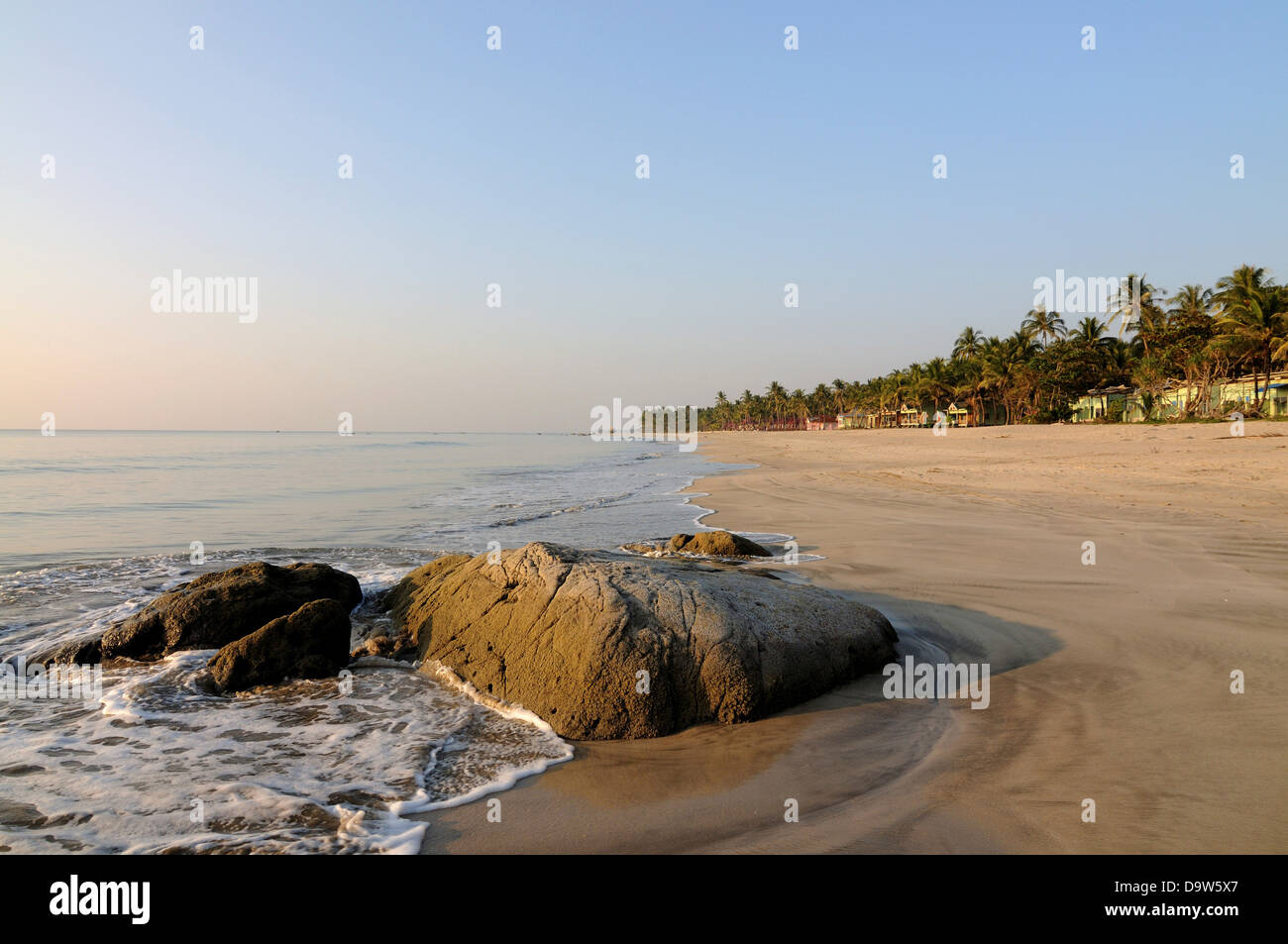Myanmar beach ngwesaung hi-res stock photography and images - Alamy