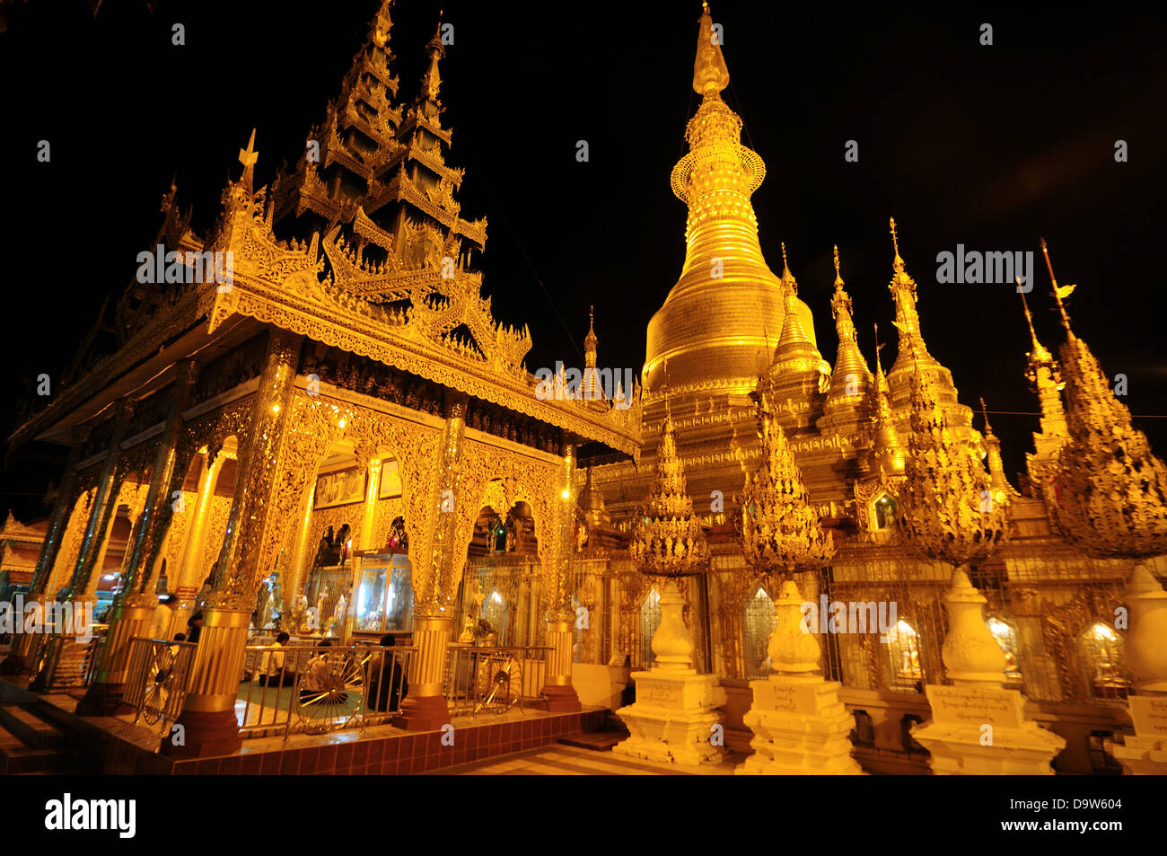 Shwesandaw Pagoda at night, Pyay, Bago Region, Myanmar Stock Photo - Alamy