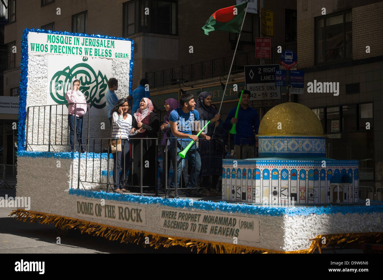 Islamic, Muslim pride parade. New York City Stock Photo - Alamy