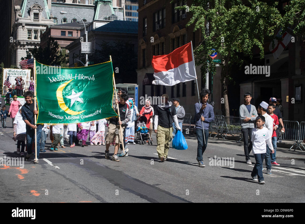 Islamic, Muslim pride parade. New York City Stock Photo - Alamy