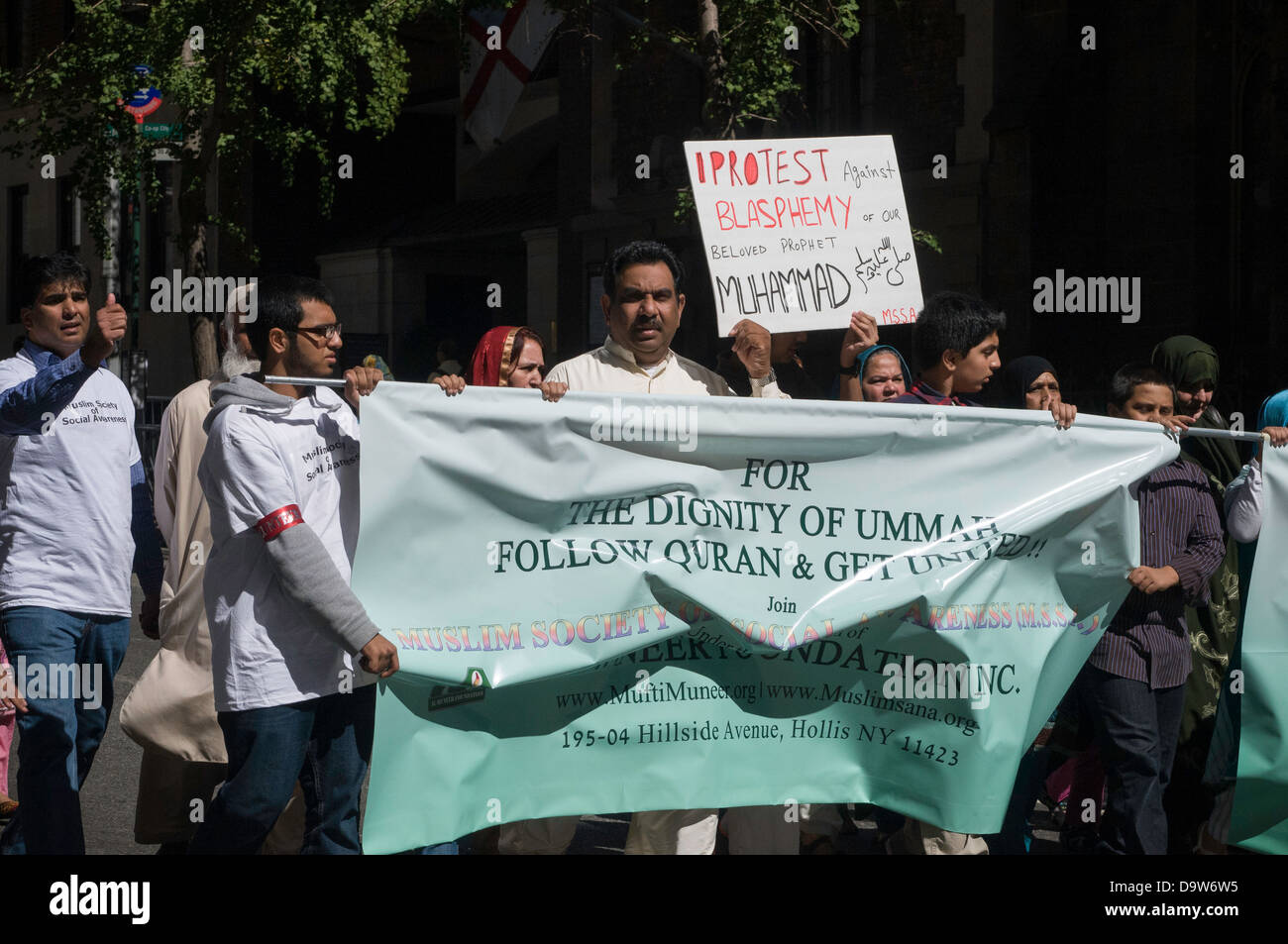 Islamic, Muslim pride parade. New York City Stock Photo - Alamy