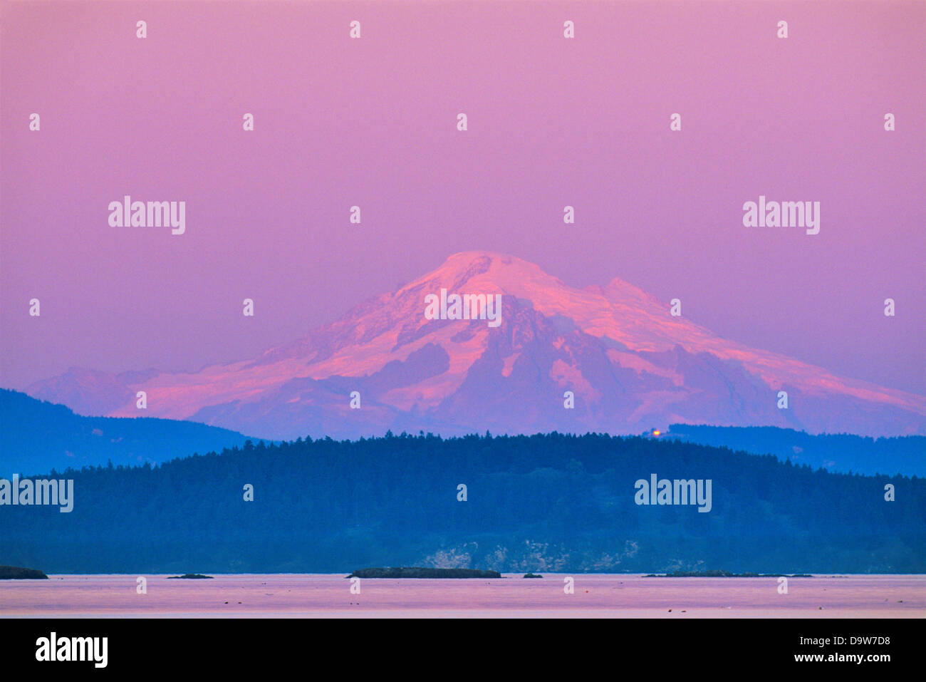 Canada, British Columbia, Vancouver Island, View of Mount Baker at sunset Stock Photo - Alamy