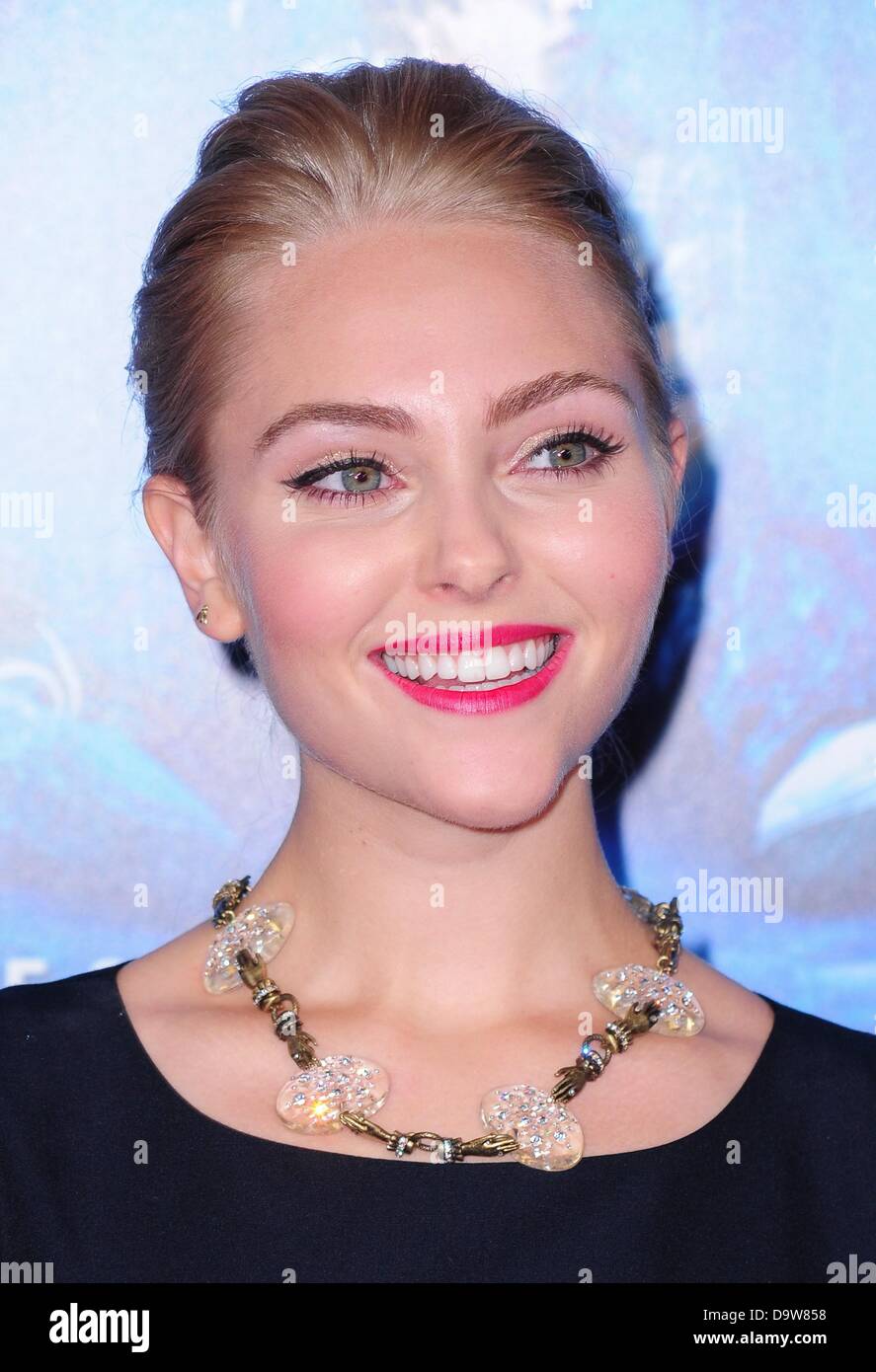 New York, NY. 26th June, 2013. AnnaSophia Robb at arrivals for THE WAY, WAY BACK Premiere, AMC ...