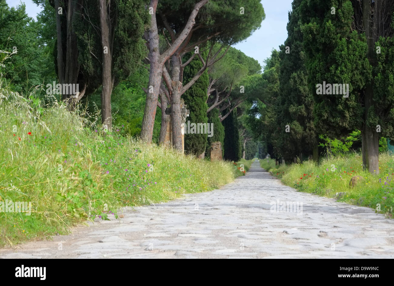 Rom Via Appia Antica - Rome Via Appia Antica 02 Stock Photo - Alamy