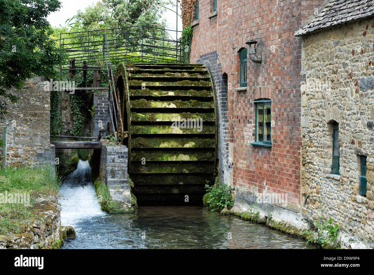 Old mill district hi-res stock photography and images - Alamy
