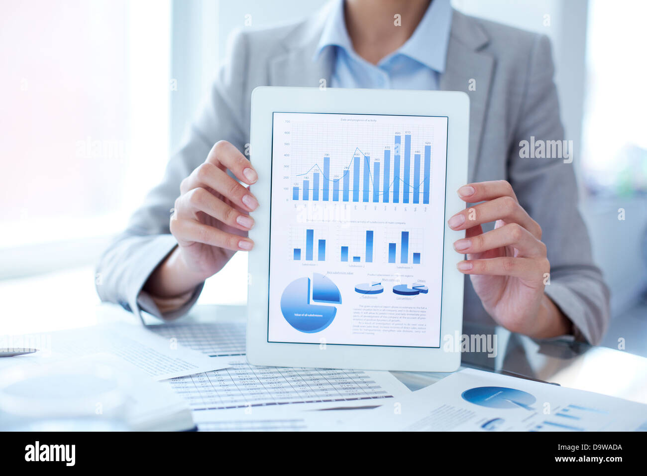 Financial technology solution hi-res stock photography and images - Alamy