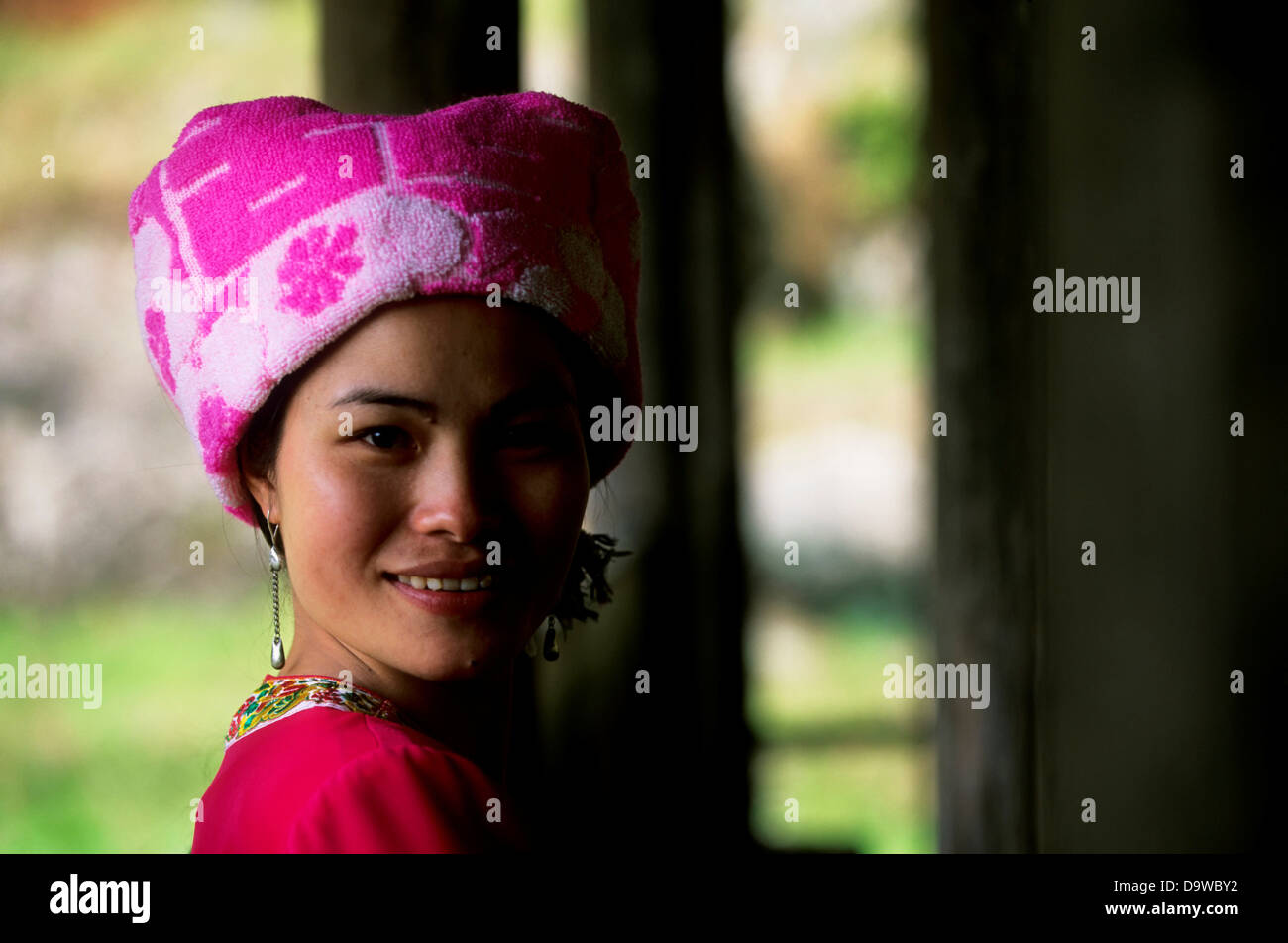 Zhuang tribe hi-res stock photography and images - Alamy