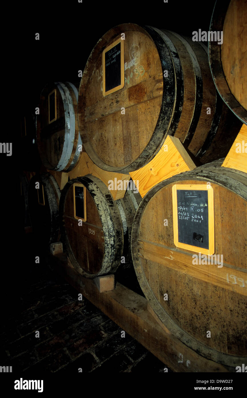Calvados distilleries hi-res stock photography and images - Alamy