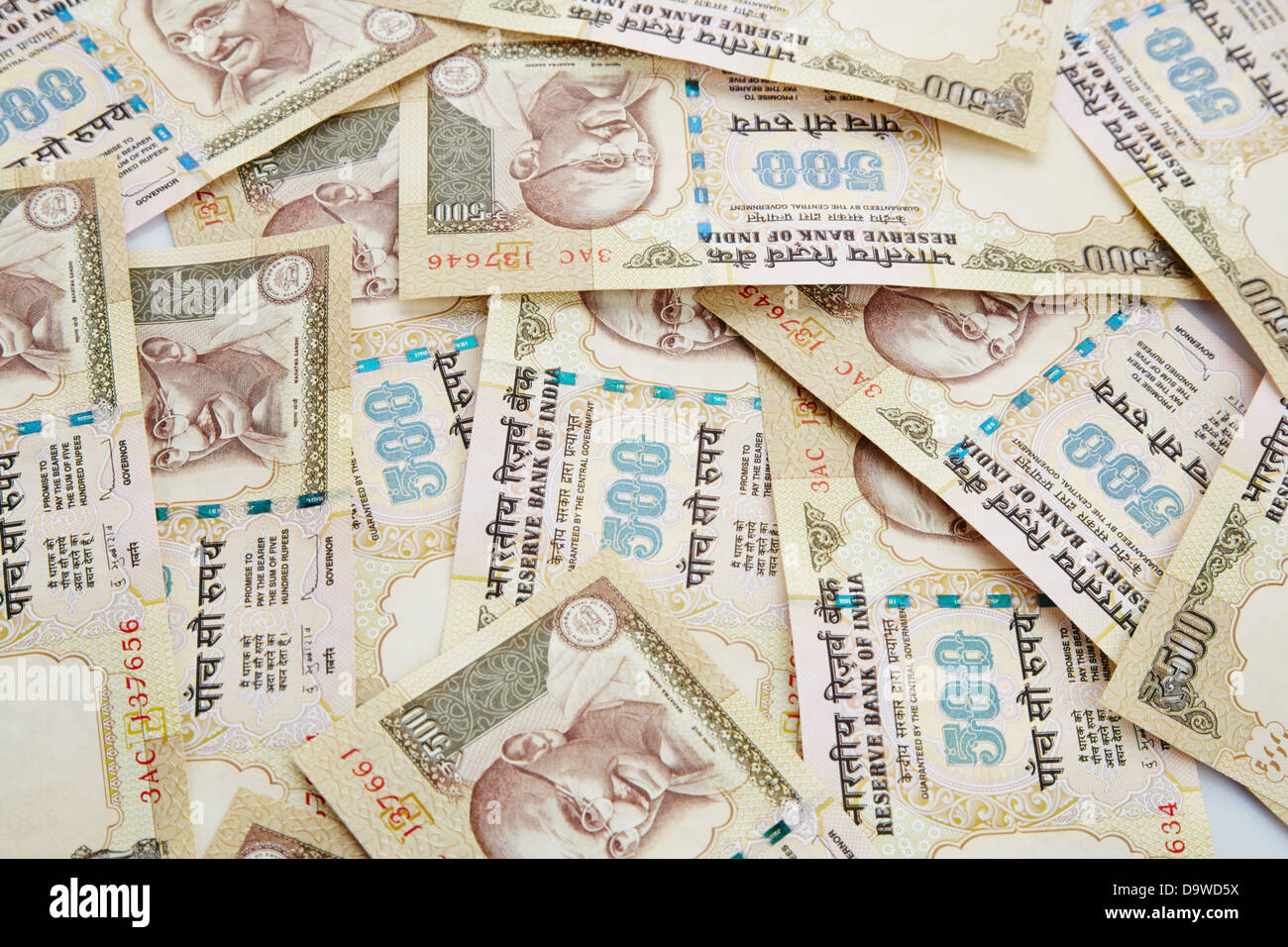 New five hundred indian currency hi-res stock photography and images ...