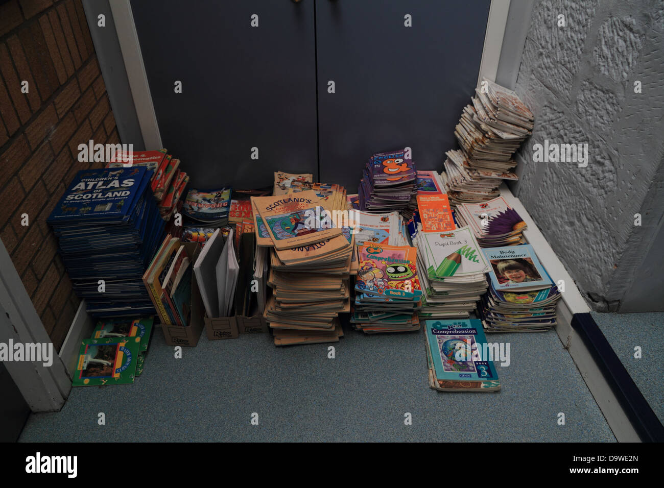 School books hi-res stock photography and images - Alamy