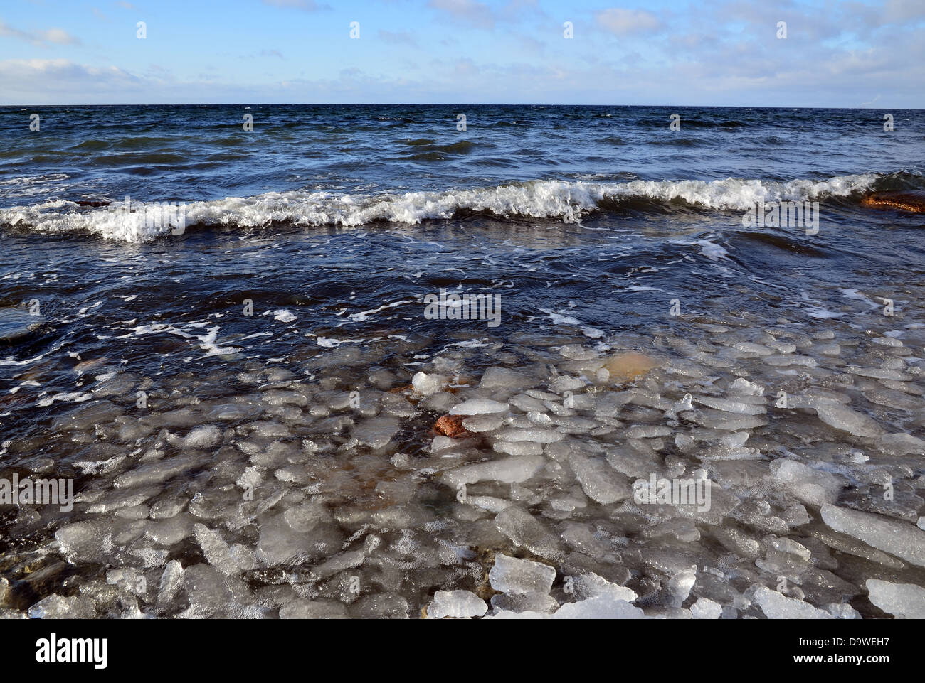 Ice blue wave hi-res stock photography and images - Alamy