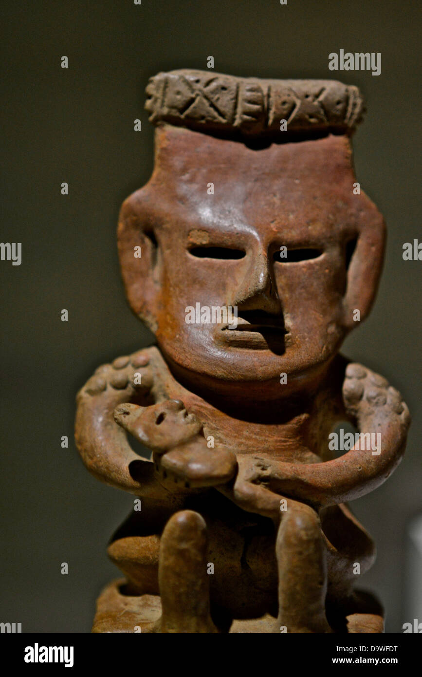 Costa Rica, San Jose, Pre-Columbian Gold Museum, Pre-columbian art ...