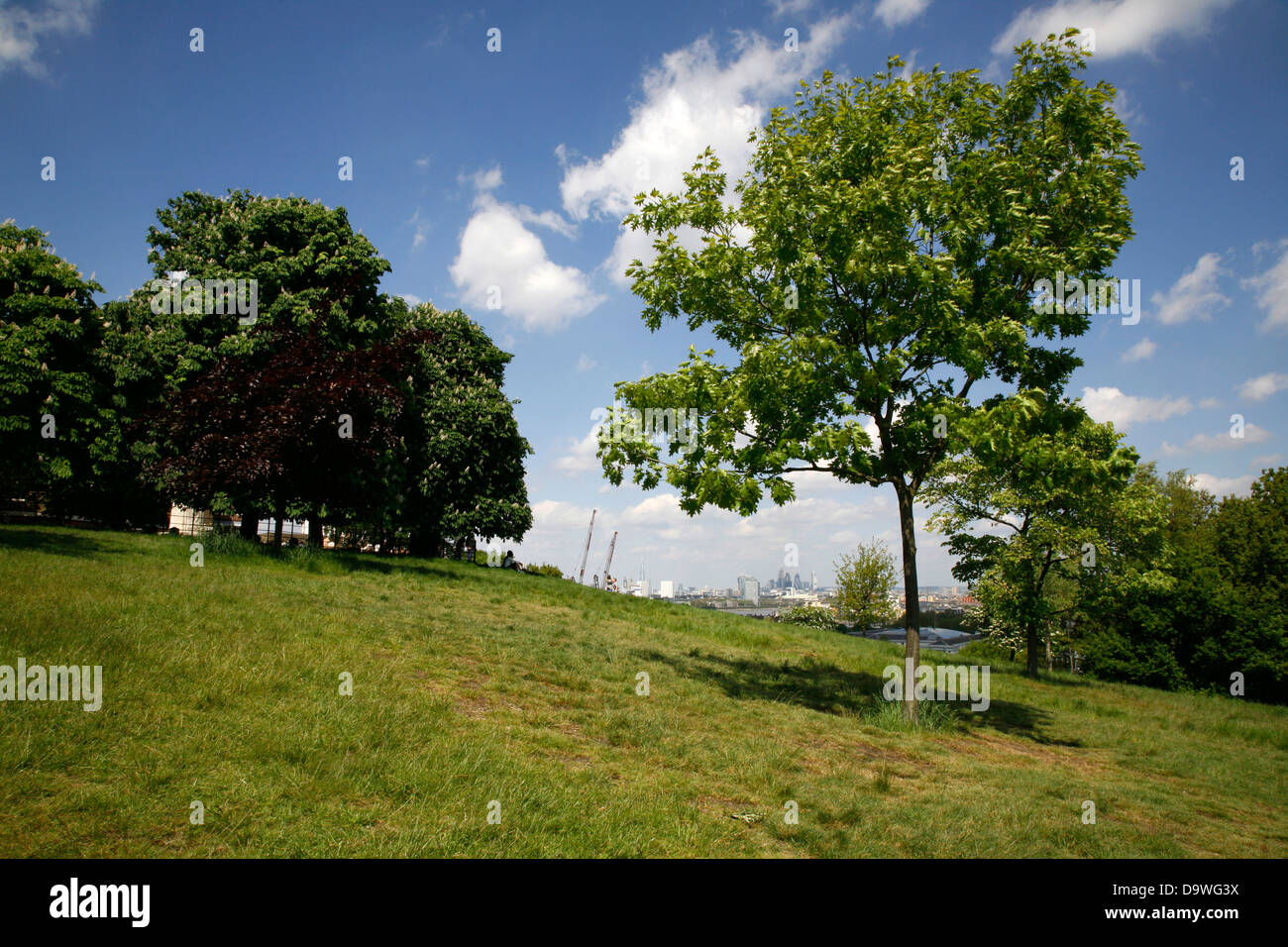 Central london skyline hi-res stock photography and images - Alamy