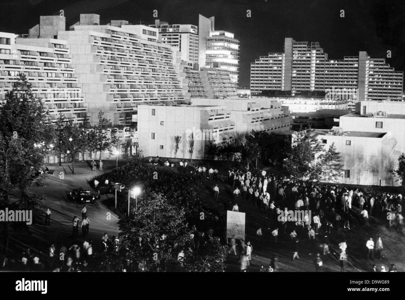 Closed evening Black and White Stock Photos & Images - Alamy