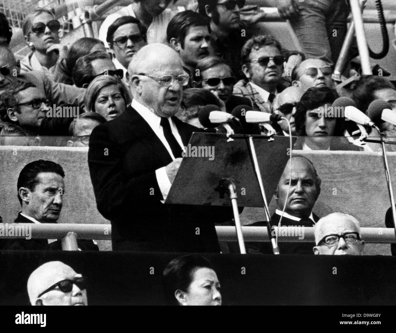 1972 summer olympics attack hi-res stock photography and images - Alamy