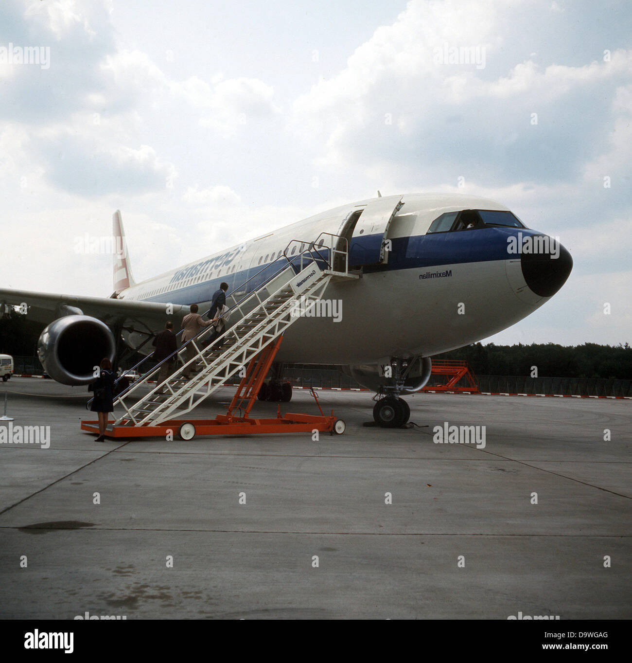 Airbus a300 1970s hi-res stock photography and images - Alamy