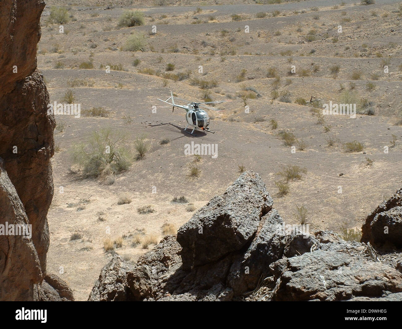 A photo showing U.S. Customs and Border Protection agents in action ...