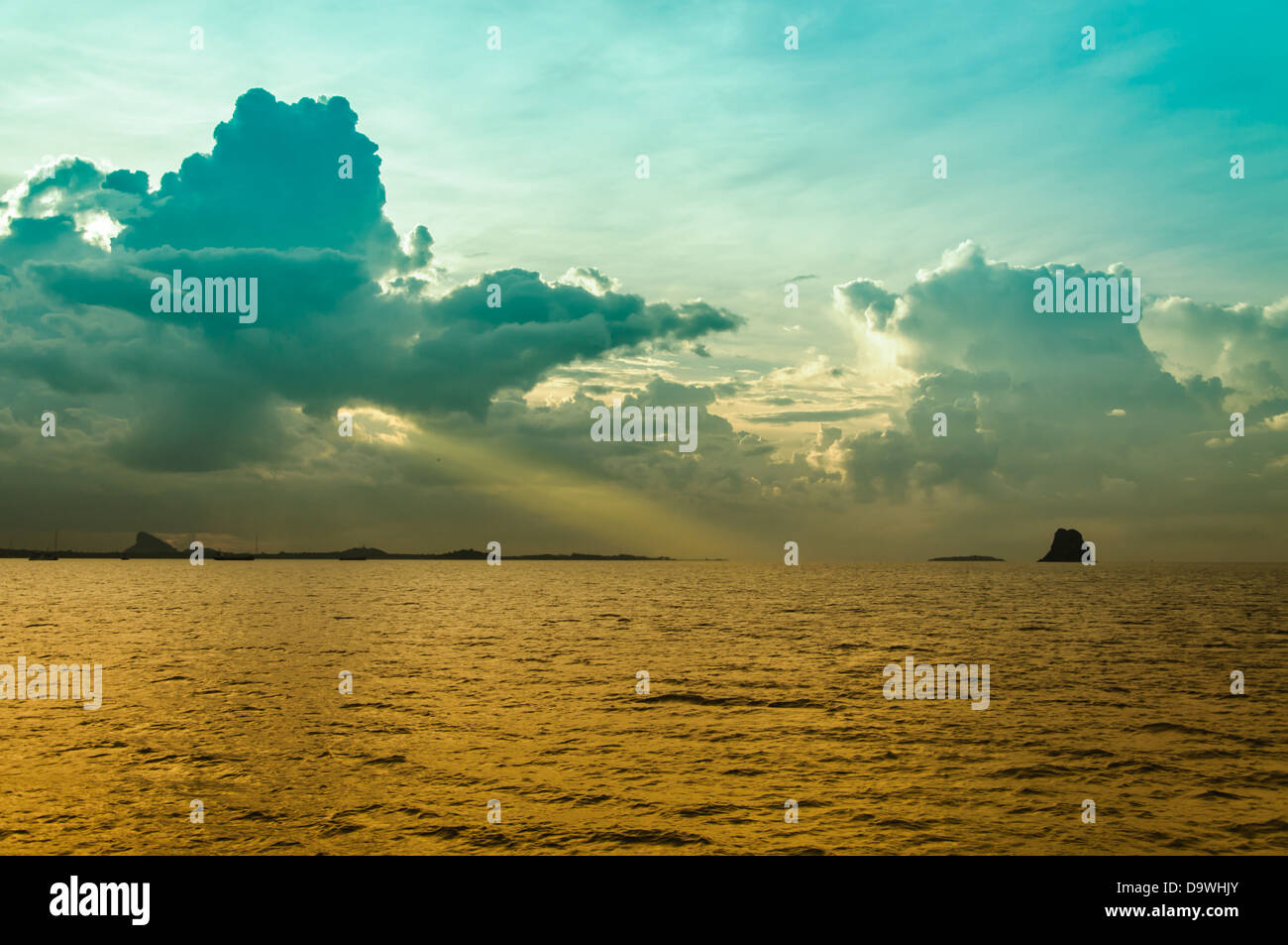 Sea sunset nature hi-res stock photography and images - Alamy