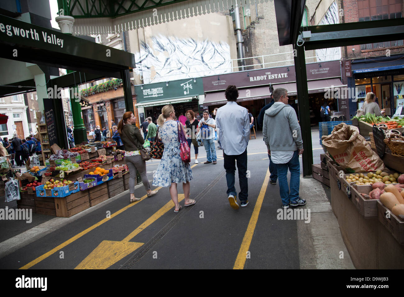 Borough Market Stalls - London UK Stock Photo - Alamy