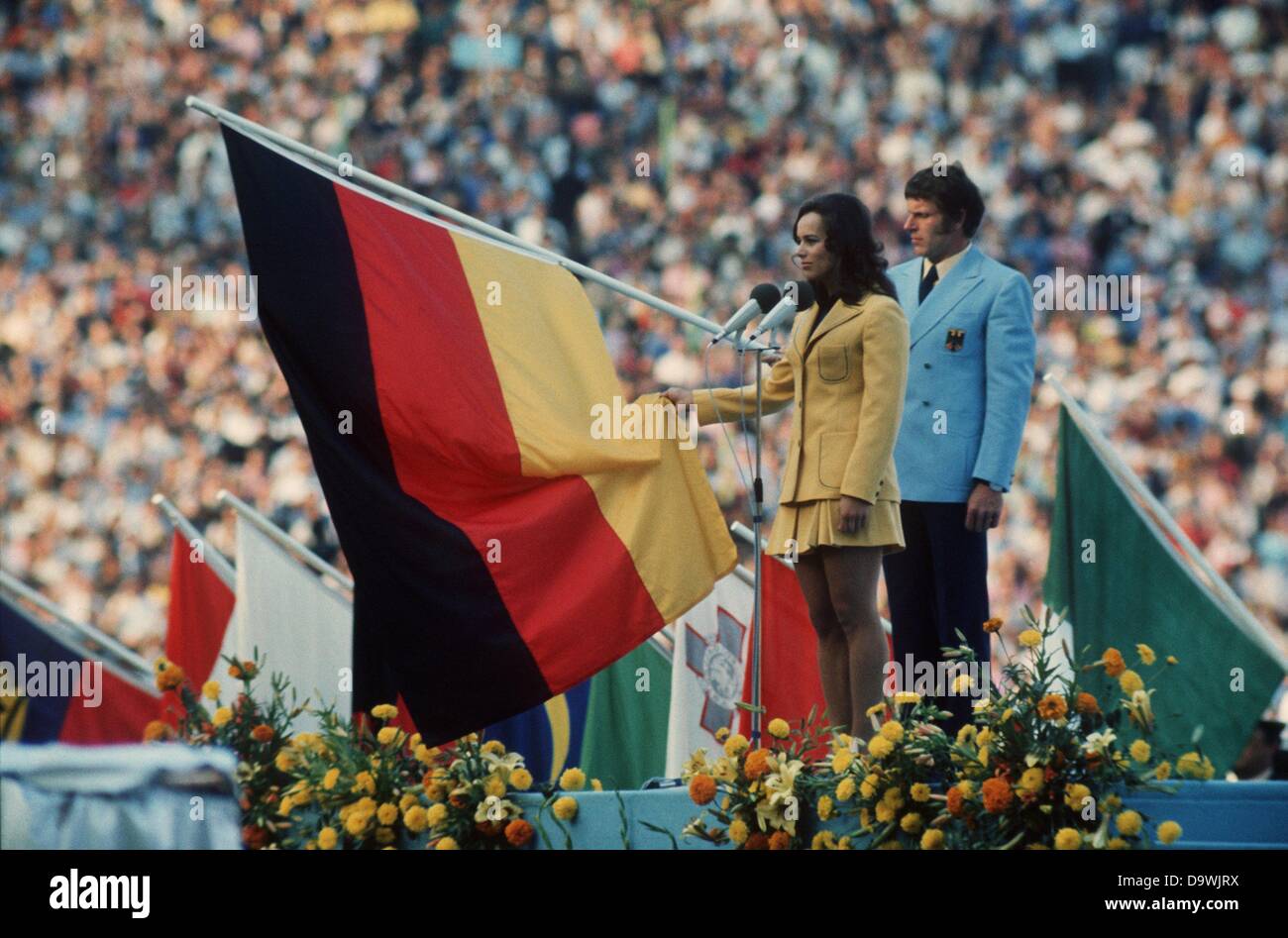 Pentathlete hi-res stock photography and images - Alamy