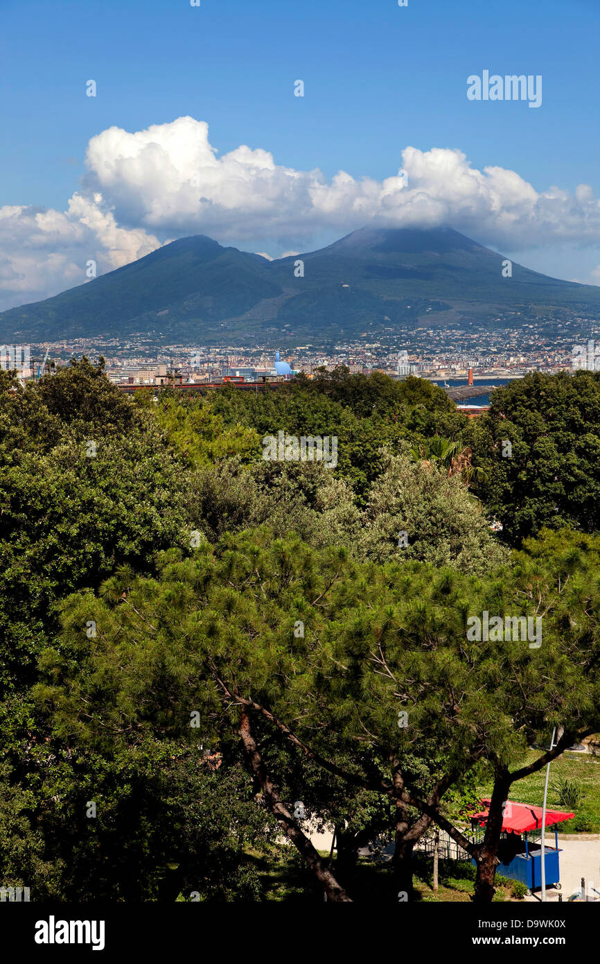 Vesuvio volcano hi-res stock photography and images - Alamy