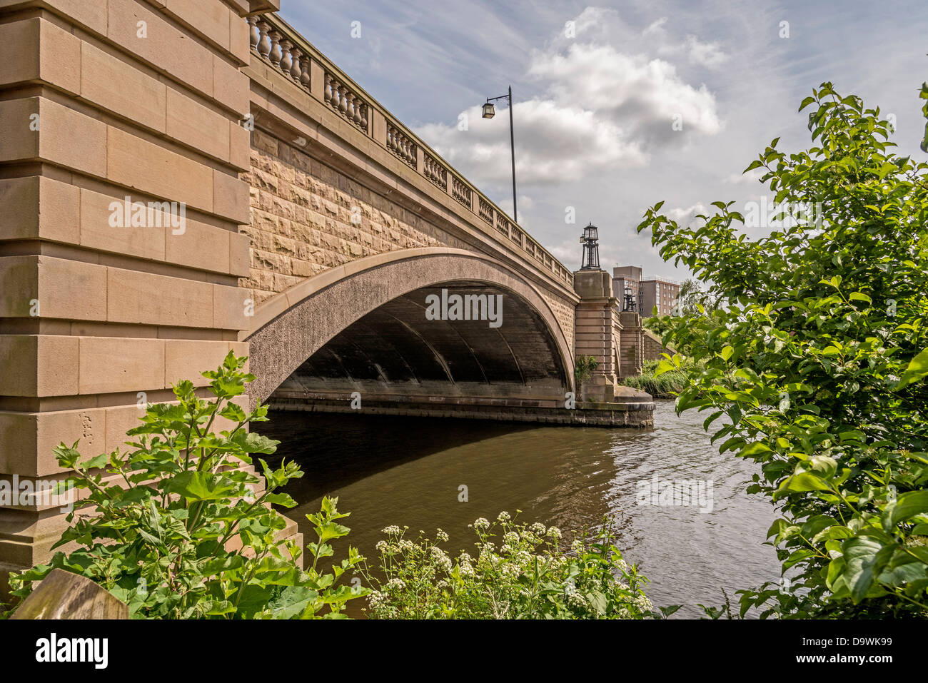 The Kingsway bridge over the river Mersey. Warrington, Cheshire, North ...