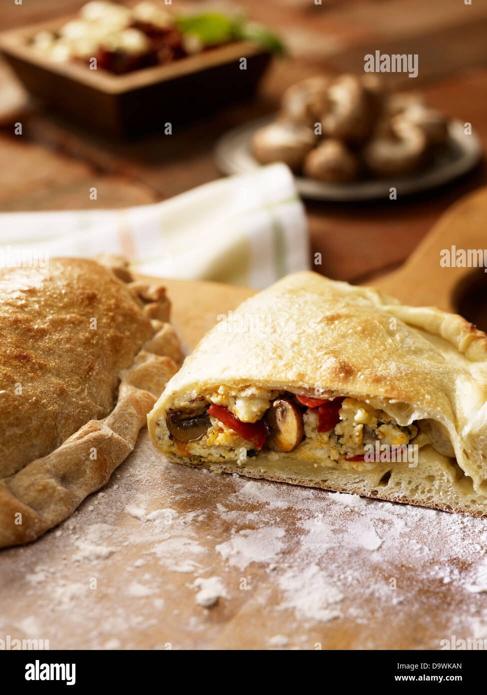 Mushroom calzone hi-res stock photography and images - Alamy